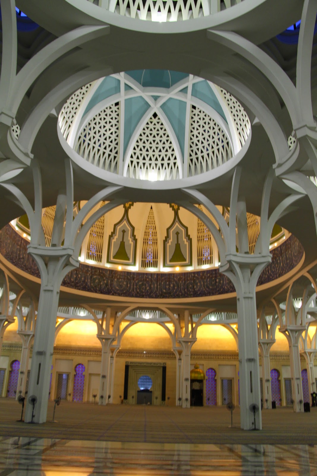 Muhammad Qul Amirul Hakim: Masjid Negeri Sarawak, Kuching (Sarawak's ...