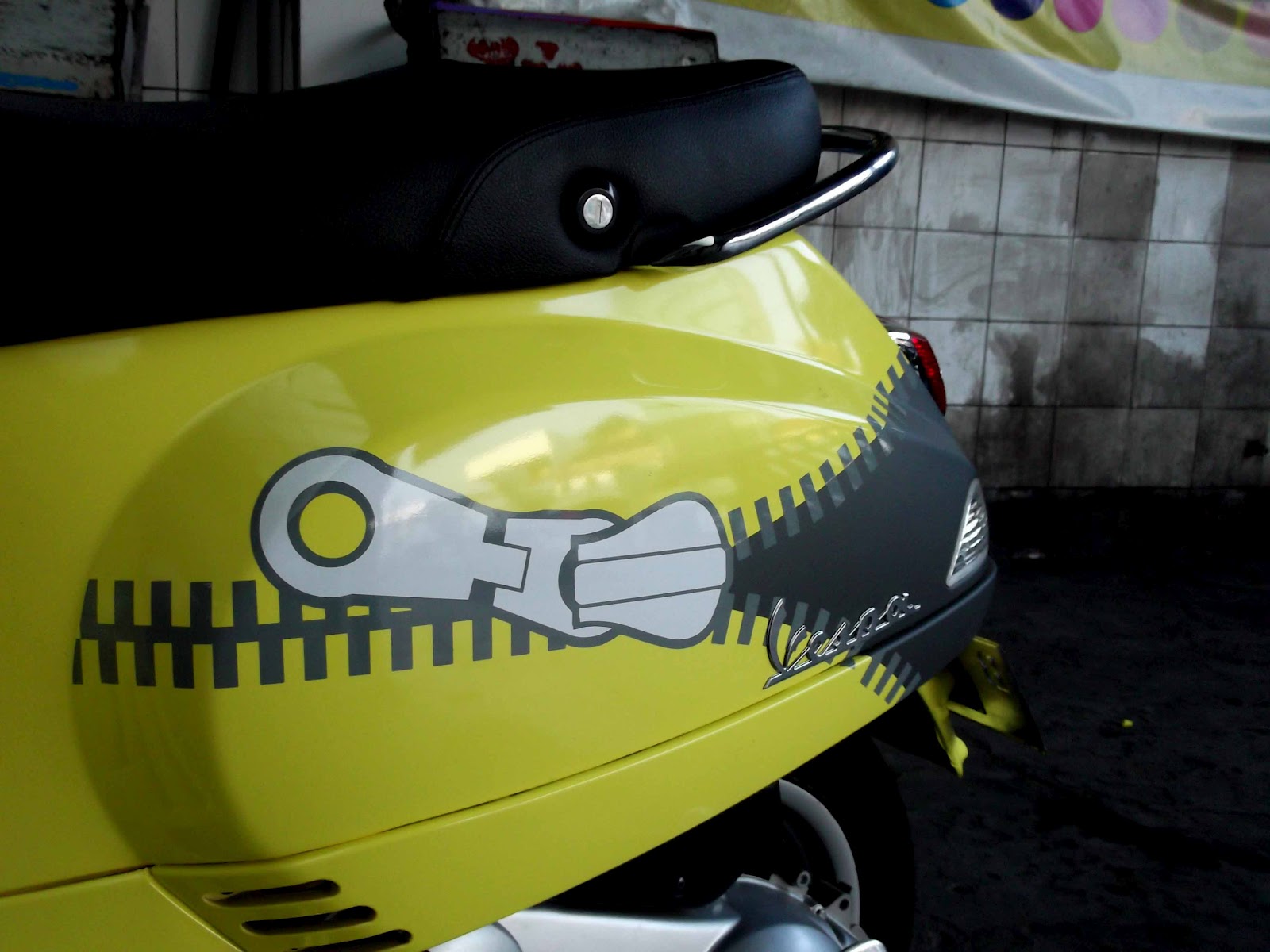 anti theory design: VESPA LX 150 ( full body wrapping )