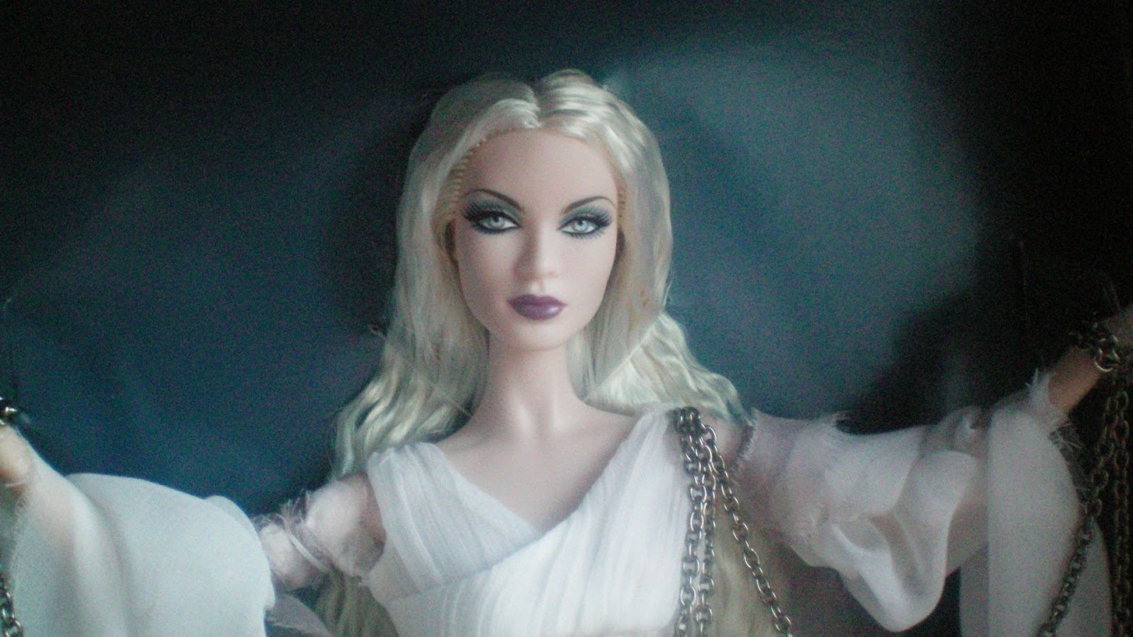 SOÑANDO EN TECNICOLOR: BARBIE BEAUTY HAUNTED GHOST