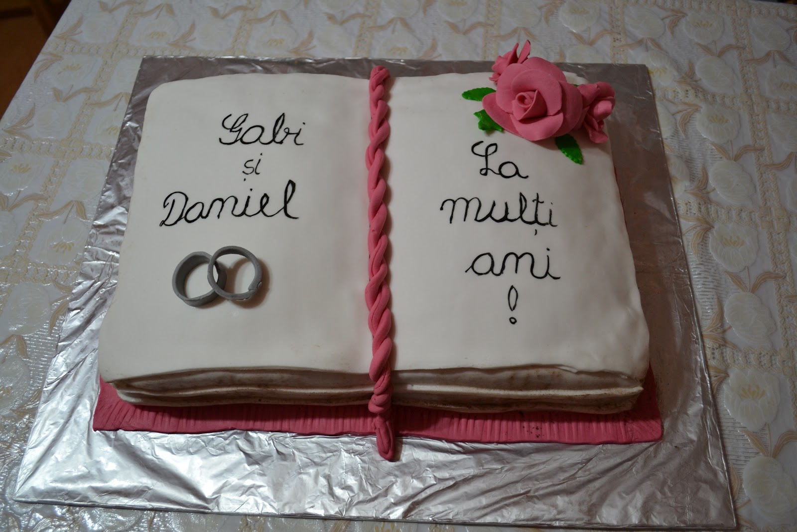 Myra's kitchen: Tort carte