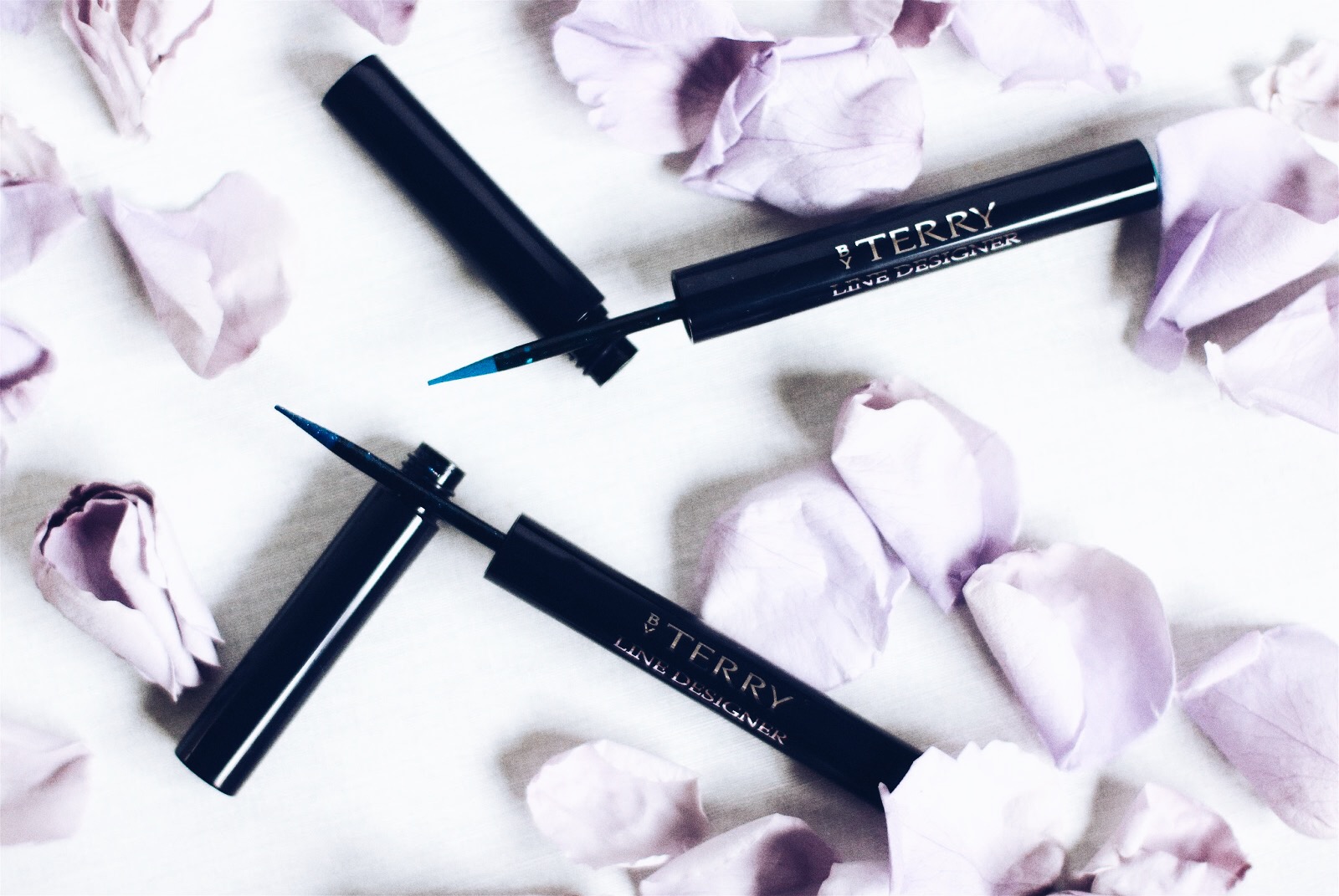 By Terry Line Designer : Petit Flop | kleo beauté