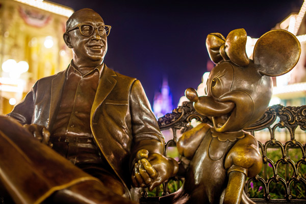 The Happiest Blog on Earth: Best Benches in Walt Disney World