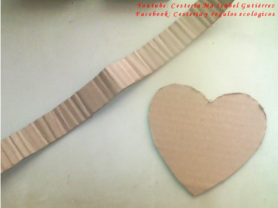 Dulcero corazón hecho de cartón y papel | Manualidades