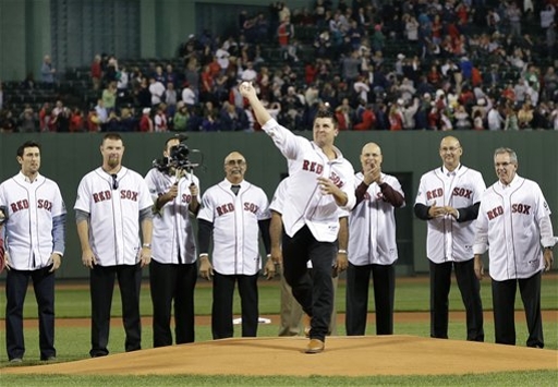 XM MLB Chat: 2004 Red Sox champs honored at Fenway Park, Keith Foulke ...