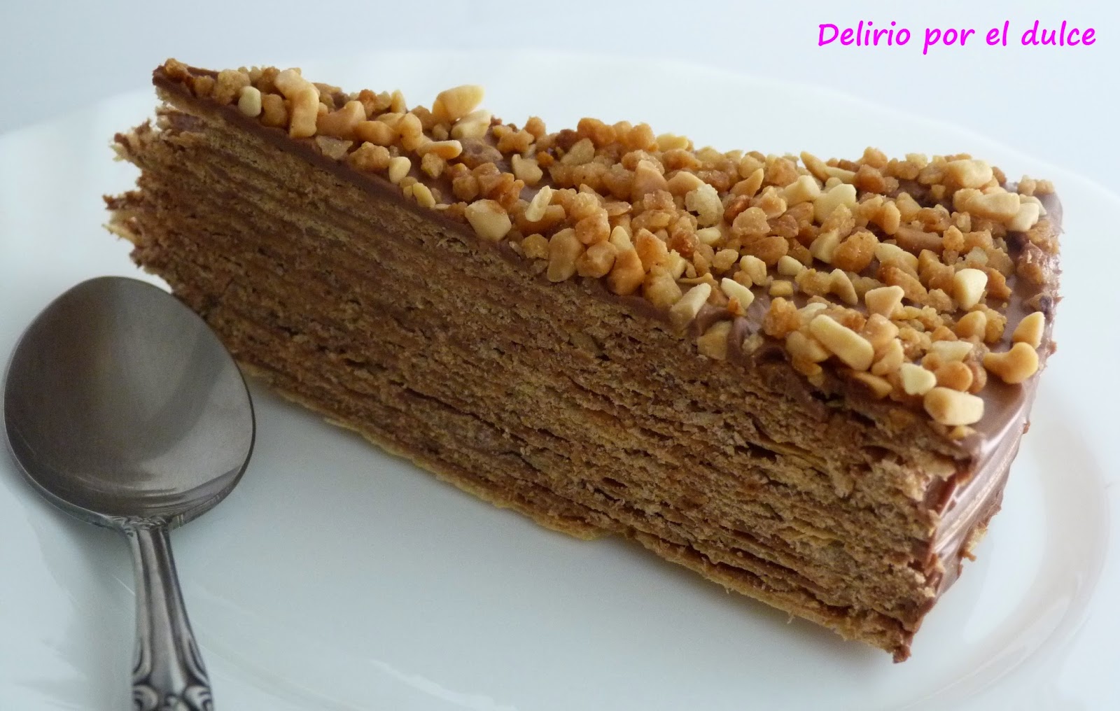 Delirio por el dulce: Tarta de obleas con Nocilla de Almendras