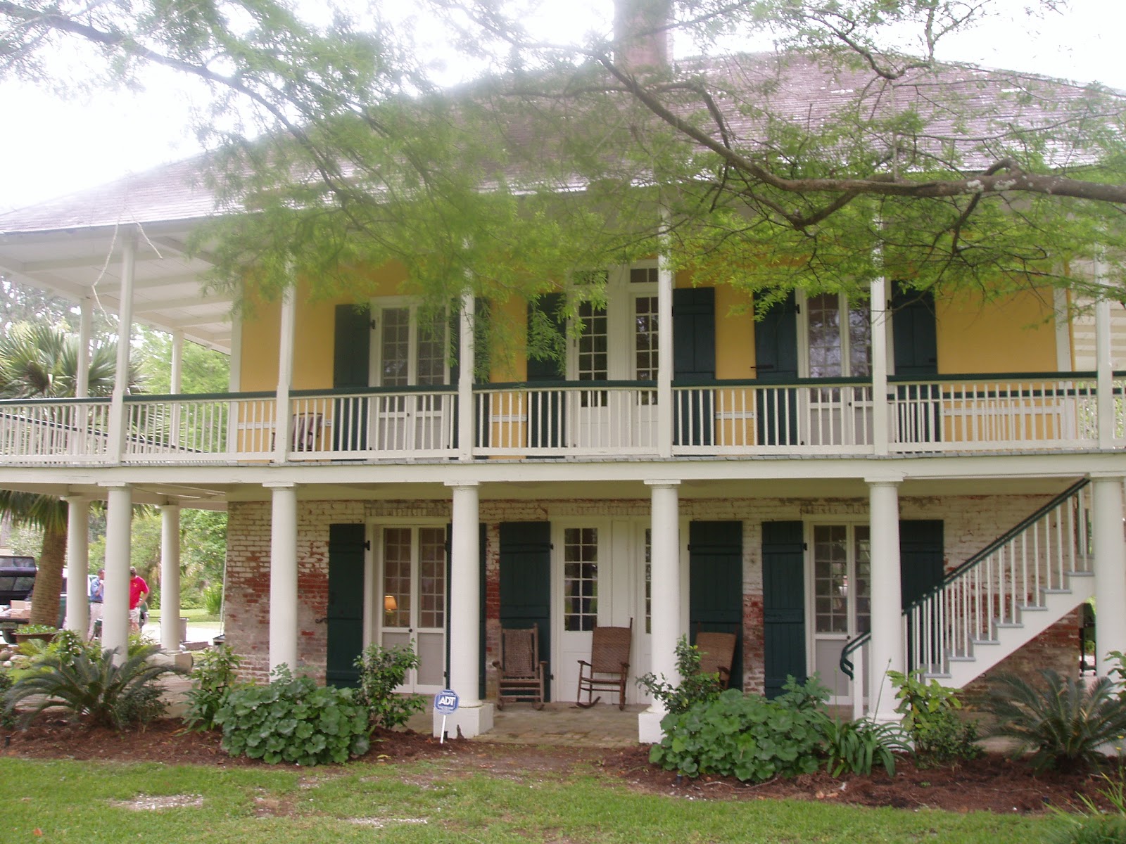 Southern Folk Artist & Antiques Dealer/Collector: Crawfish Boil at Mary ...