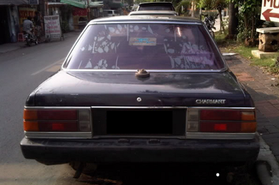 Daihatsu Charmant (Mobil Sedan Retro 80an) - NETWEBMEDIA