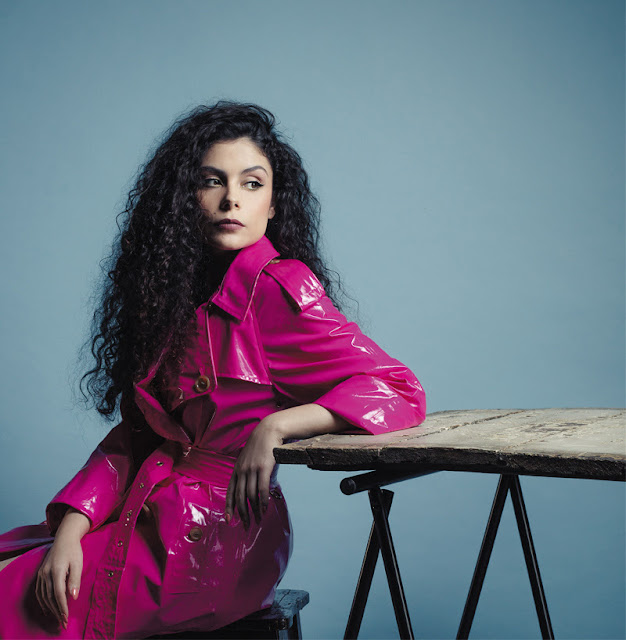 Portugal Rebelde: ELISA RODRIGUES | "As Blue As Red"