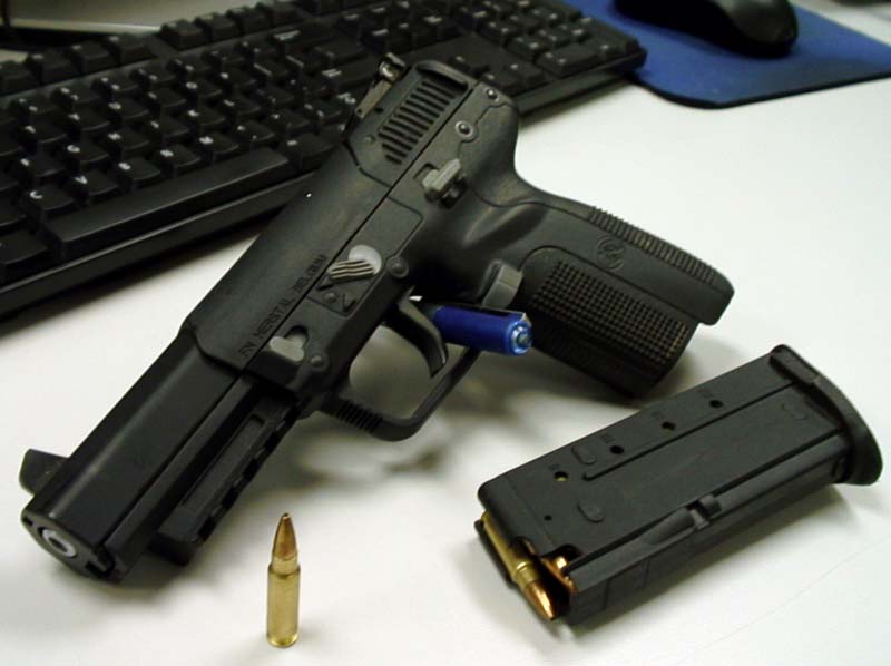 Pistol FN 57(Five-Seven) - Gun Library