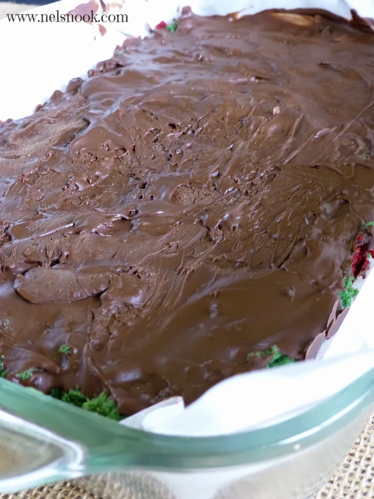 These Christmas Cake Pop Bars have the great taste of cake pops without ...