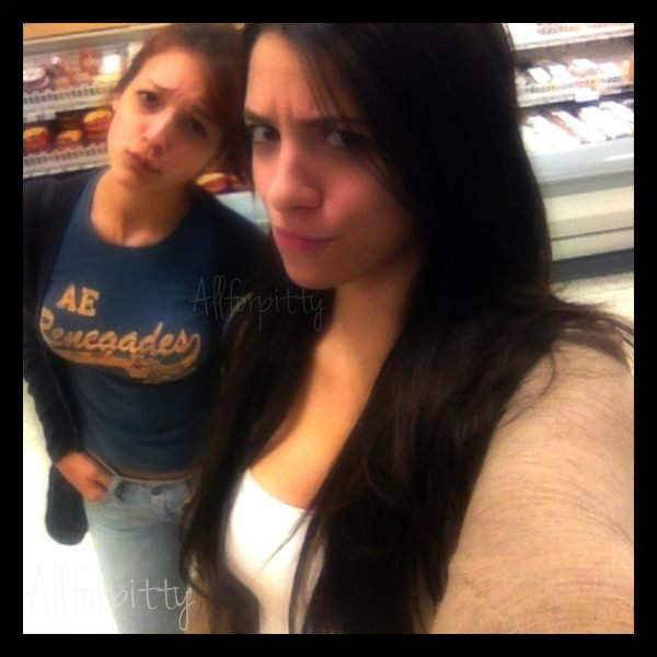 Laura Velarde's Instagram, Twitter & Facebook on IDCrawl