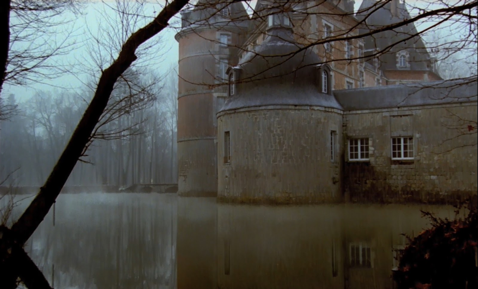 Fascination (1979 Jean Rollin's Film) Review & Facts | Escapist's ...