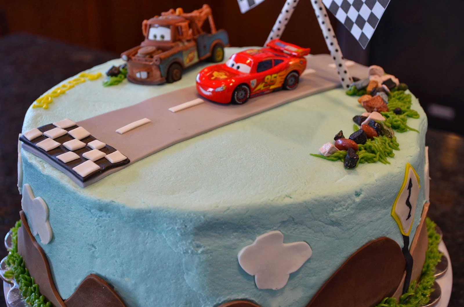 Cake Mama: Lightning McQueen and Mater Cake