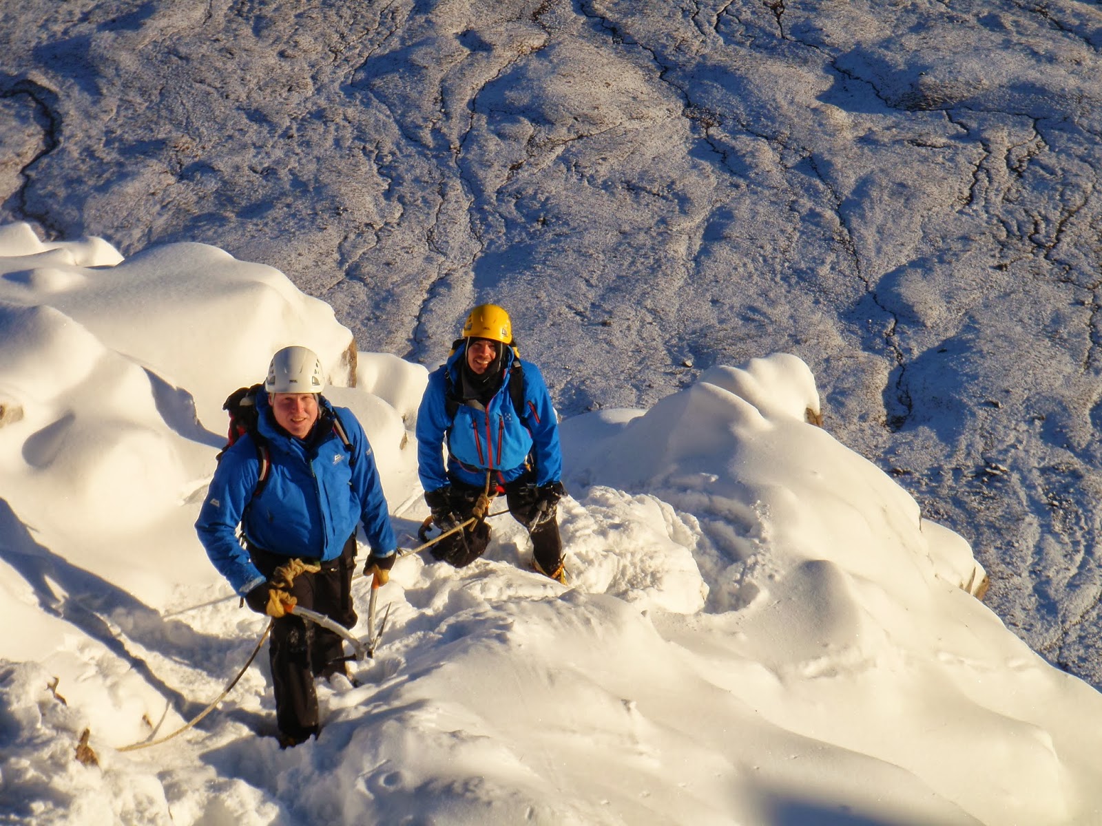MountainZ: Scottish Winter Mountaineering & Climbing courses