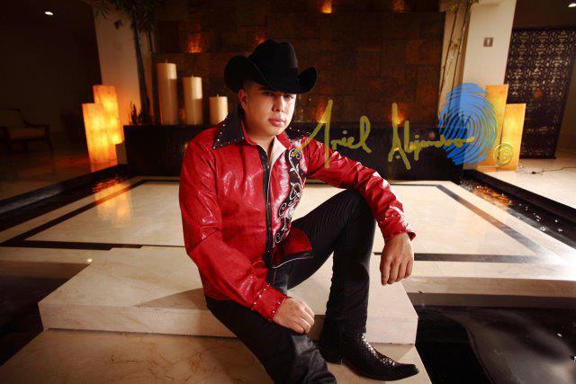 Corridos Y Banda: Ulises Quintero - El Atrabancado Cd Official 2012