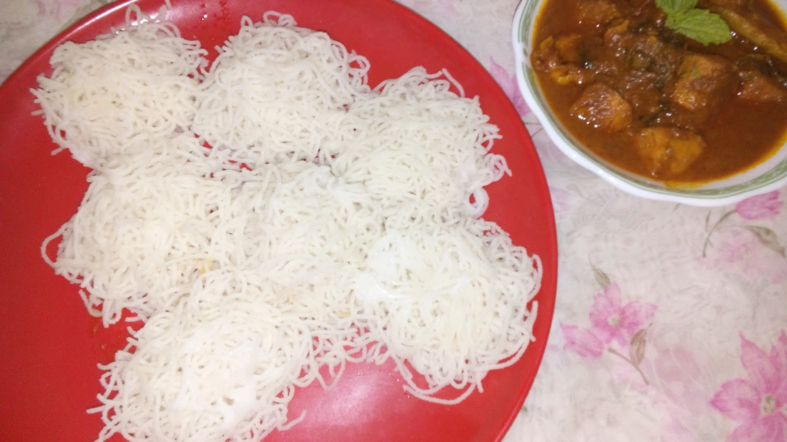 shaziya'srecipes: IDIYAPPAM /STRING HOPPERS RECIPE