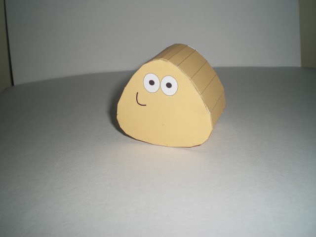 POU PAPERCRAFT