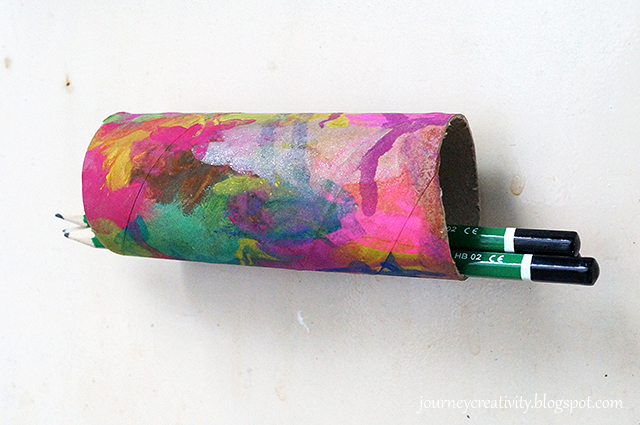 Hanging pencil holder - Journey into Creativity