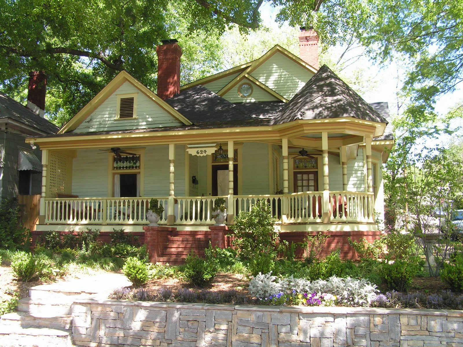 Dream Home Inspiration on Pinterest | Victorian Cottage, Queen Anne and ...