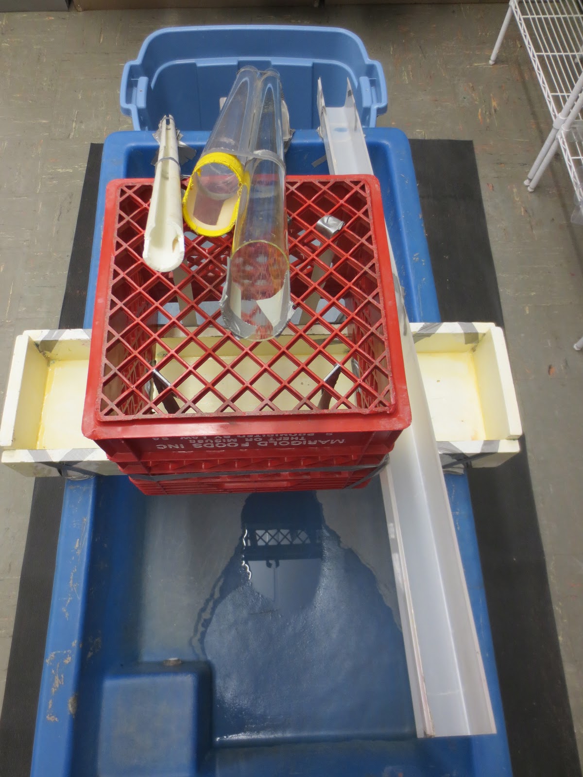 SAND AND WATER TABLES: EVOLUTION OF A WORM SLIDE