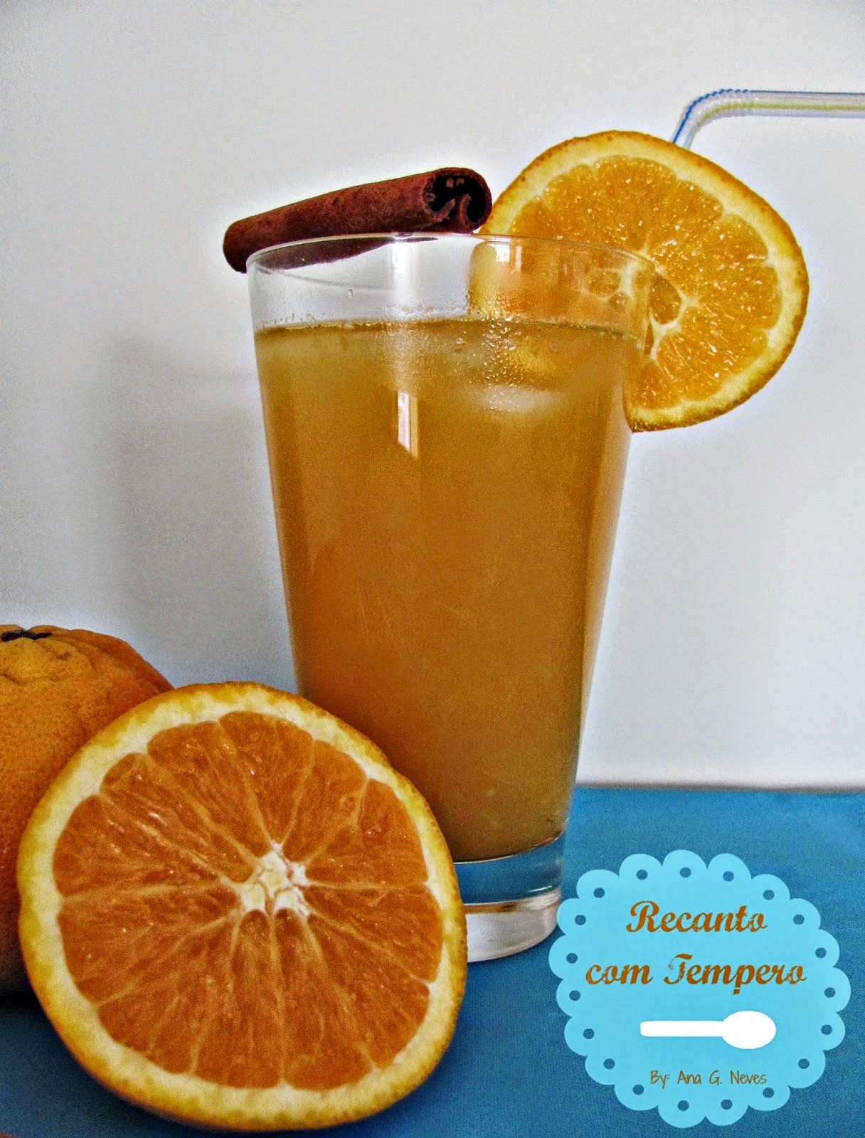 Sumo de laranja natural com canela