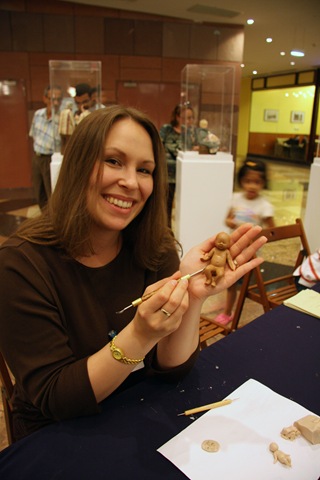 SURESTE30: Primeras personas, Camille Allen