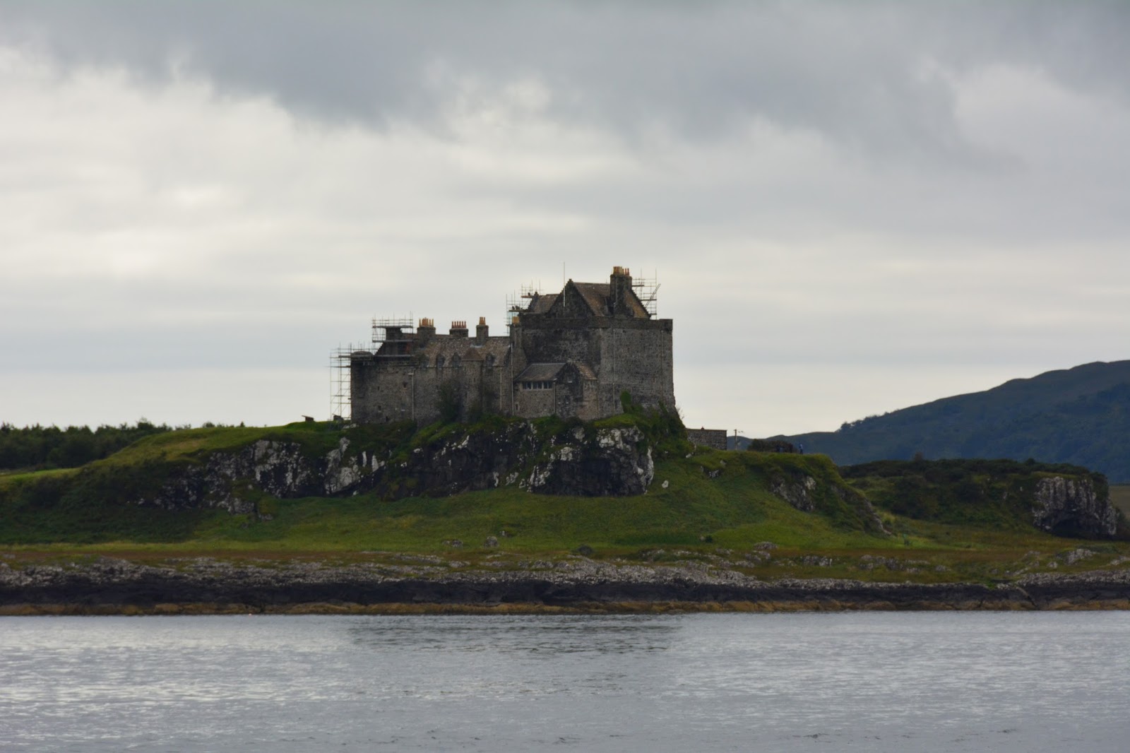 The very ordinary diary of some liveaboards: From deluge to Kilmelford ...