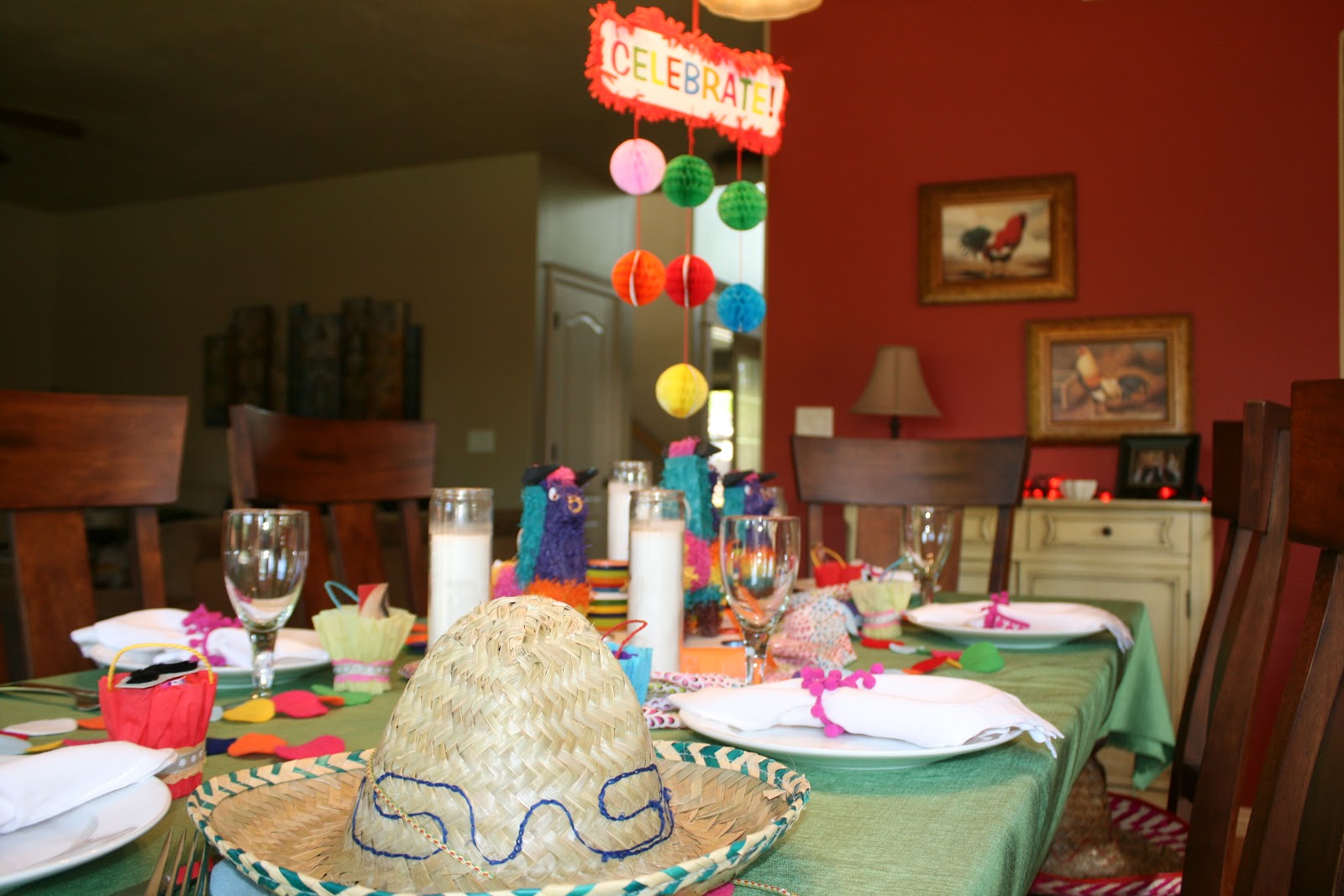 everything to entertain: Cinco de Mayo Drinks and Decor