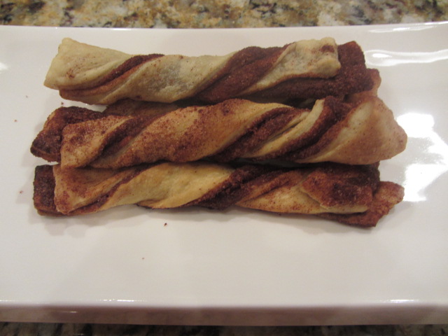 girlsgonefood: Frozen Hot Chocolate and Cinnamon Twists