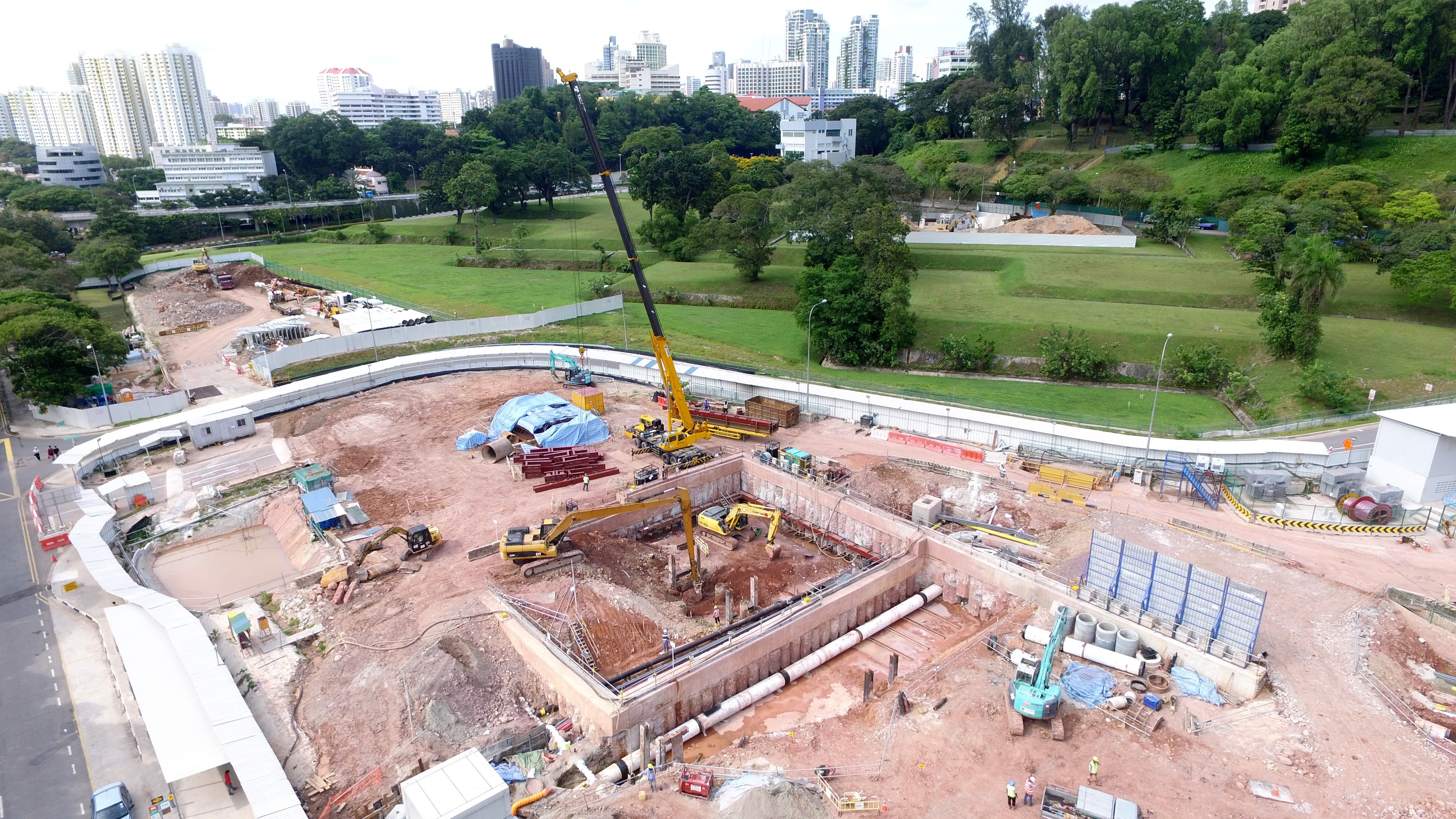 Thomson Line Construction: Outram Park D-walls (II)