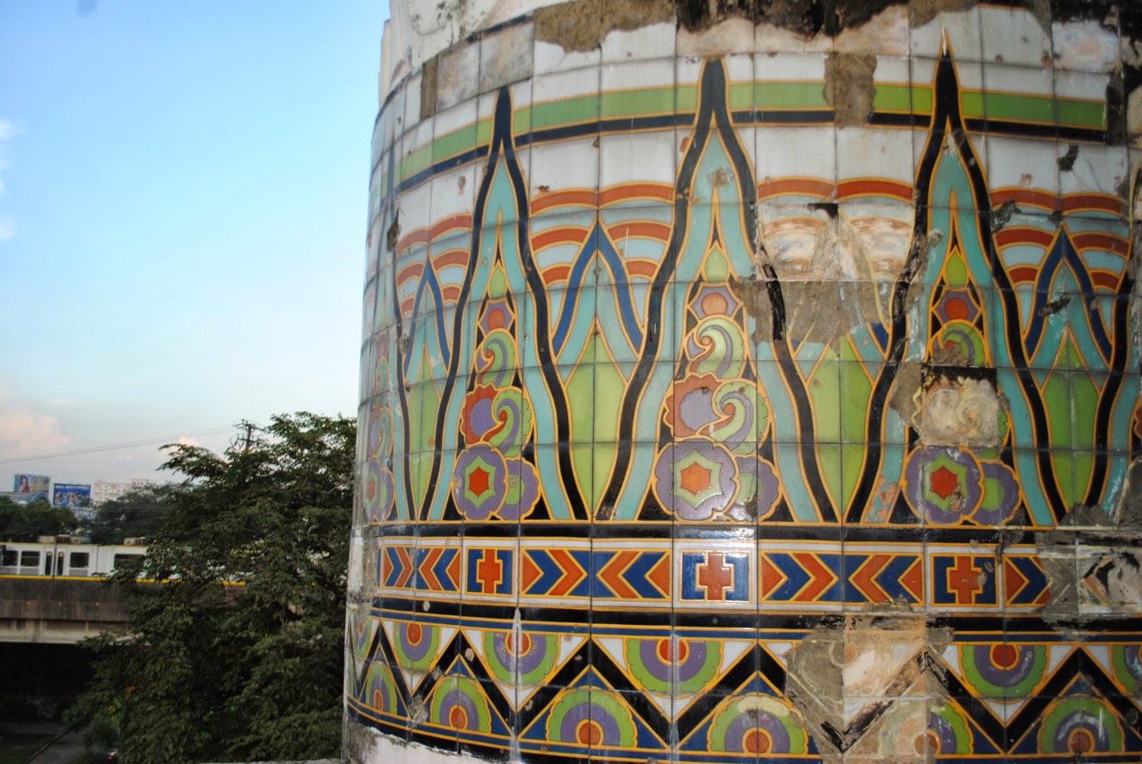 Arquitectura Manila: Manila Metropolitan Theater