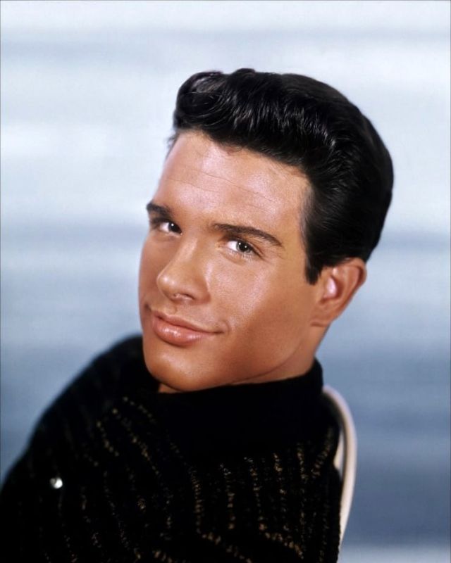 33 Gorgeous Photos of Warren Beatty in the 1950s and 1960s ~ Vintage ...