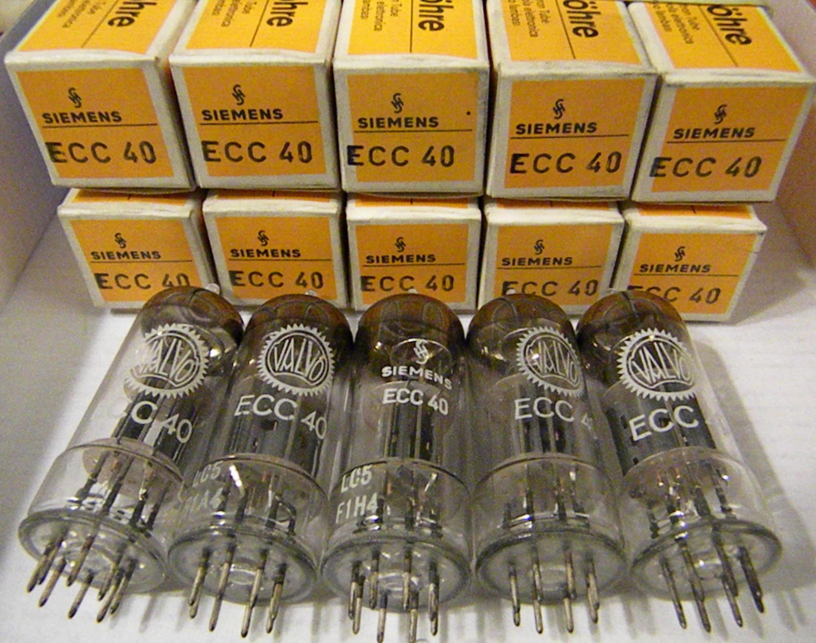 NOS Tube Store: SIEMENS & HALSKE ECC40 France
