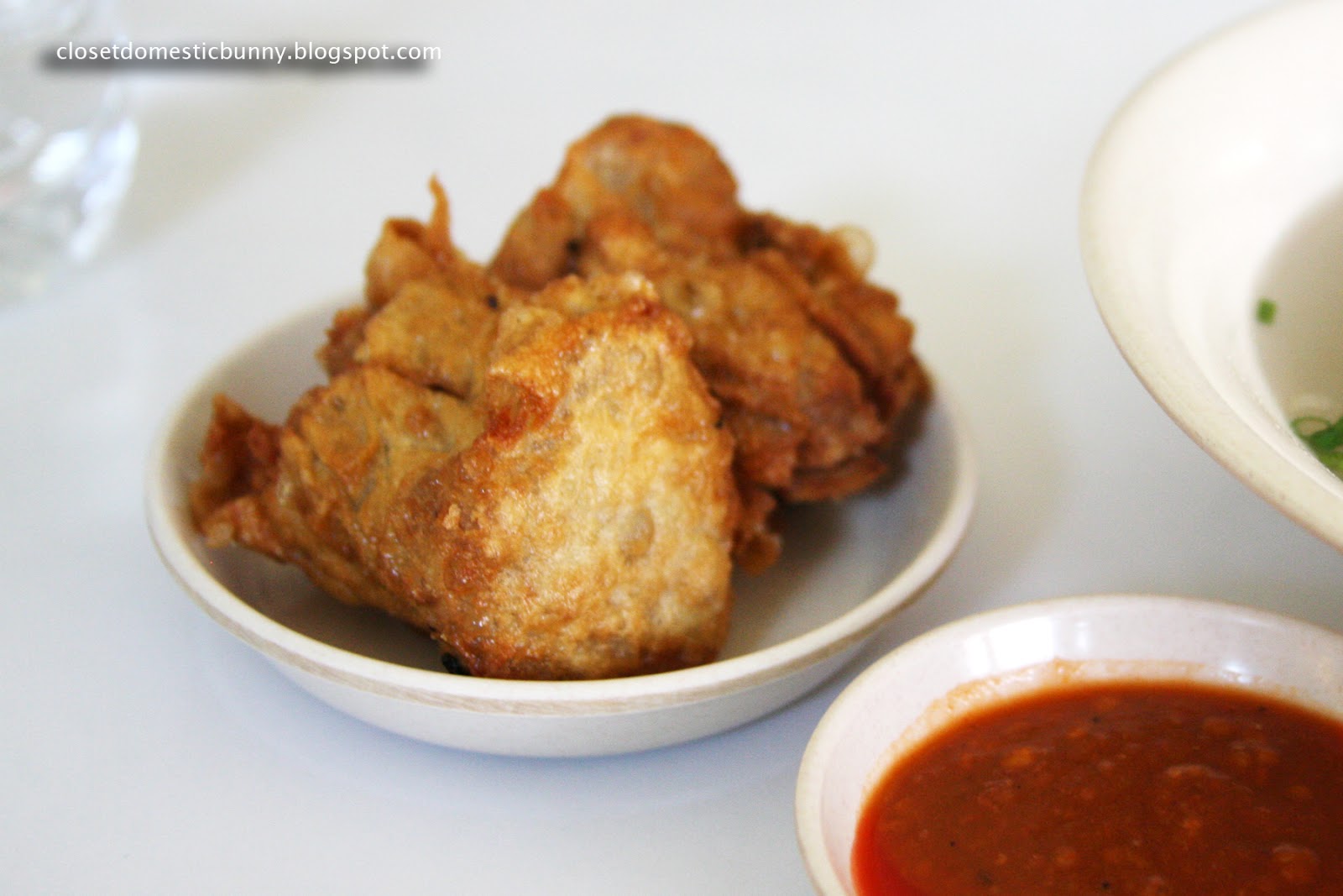 cooking. eating. carousing.: bakwan kapasari