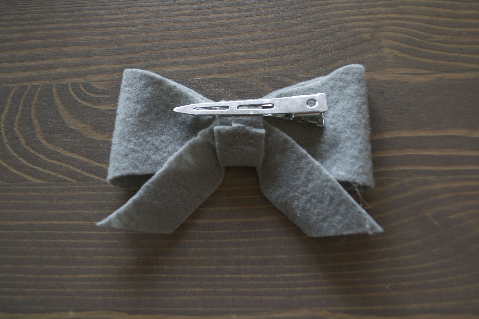 with two n's: Felt Bows! Felt Bows! Felt Bows!