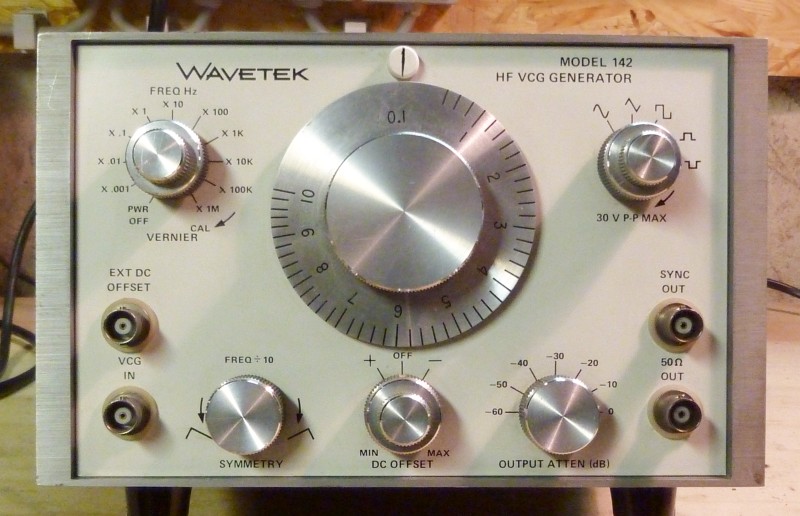 Hart gelötet!: Innenansichten: Wavetek Model 142
