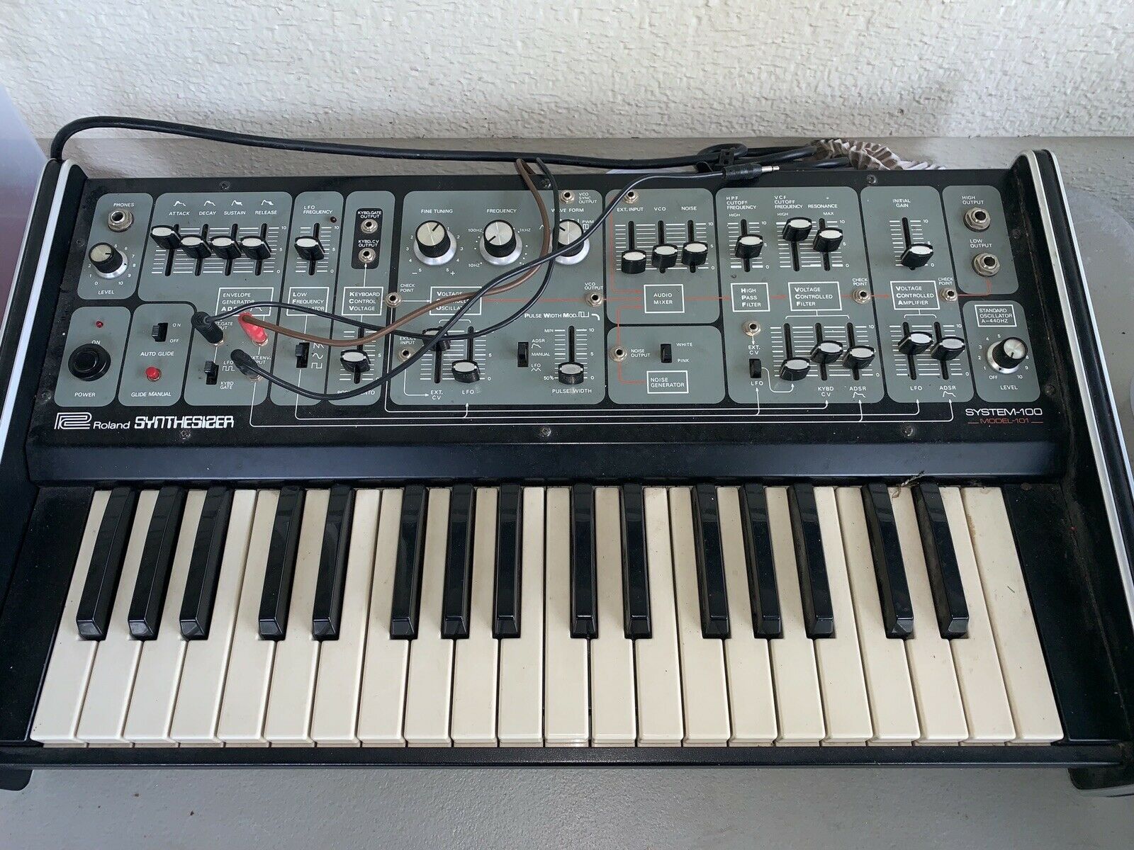 MATRIXSYNTH: ROLAND SYSTEM-100 Model 101 Keyboard Synthesizer SN 500969