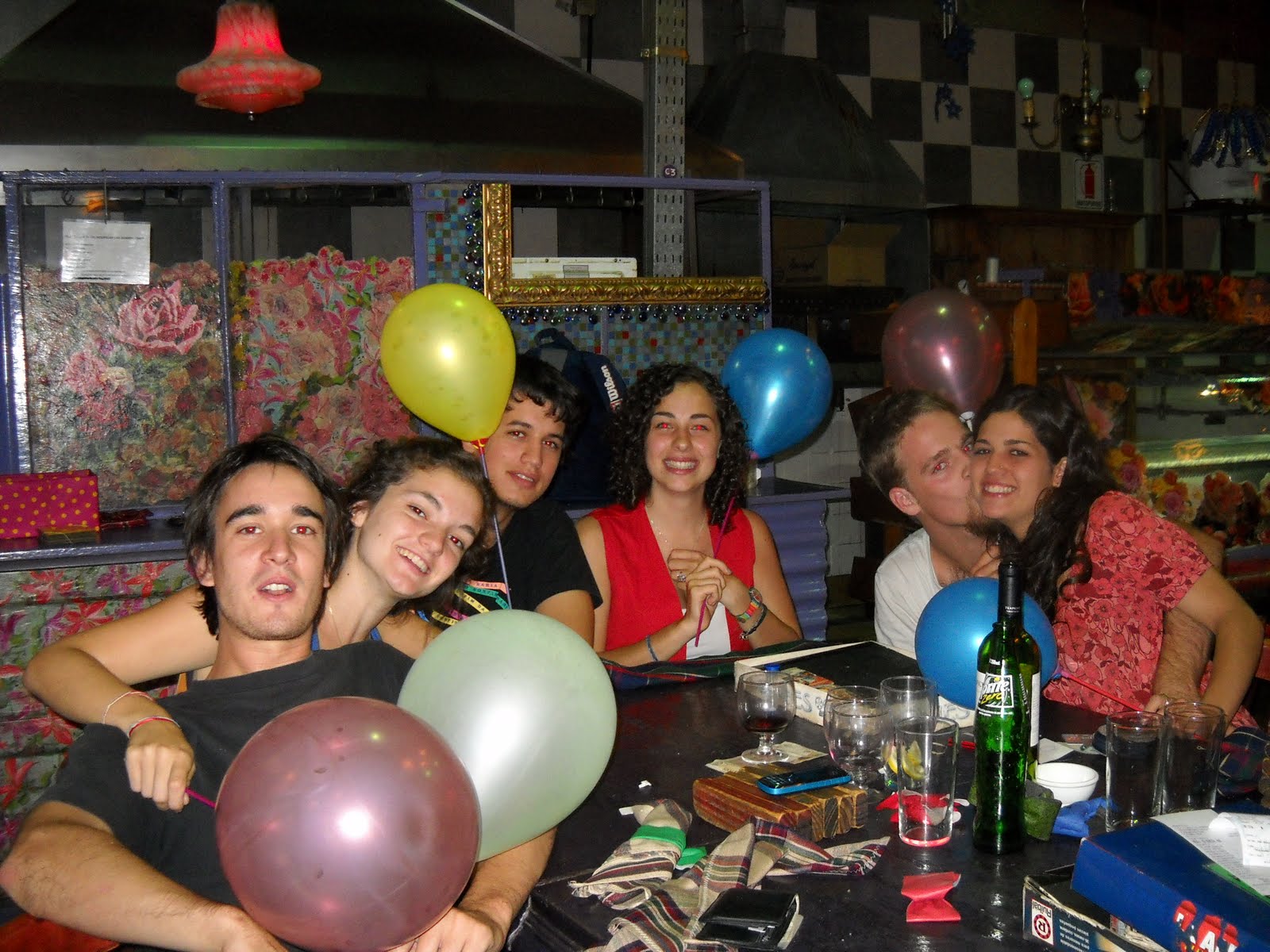 GourmeteandoAndo: ACA BAR Jugando!