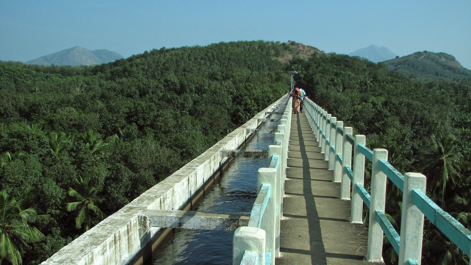 Mathoor Hanging Bridge (Mathur Aqueduct) | Kumari Pages