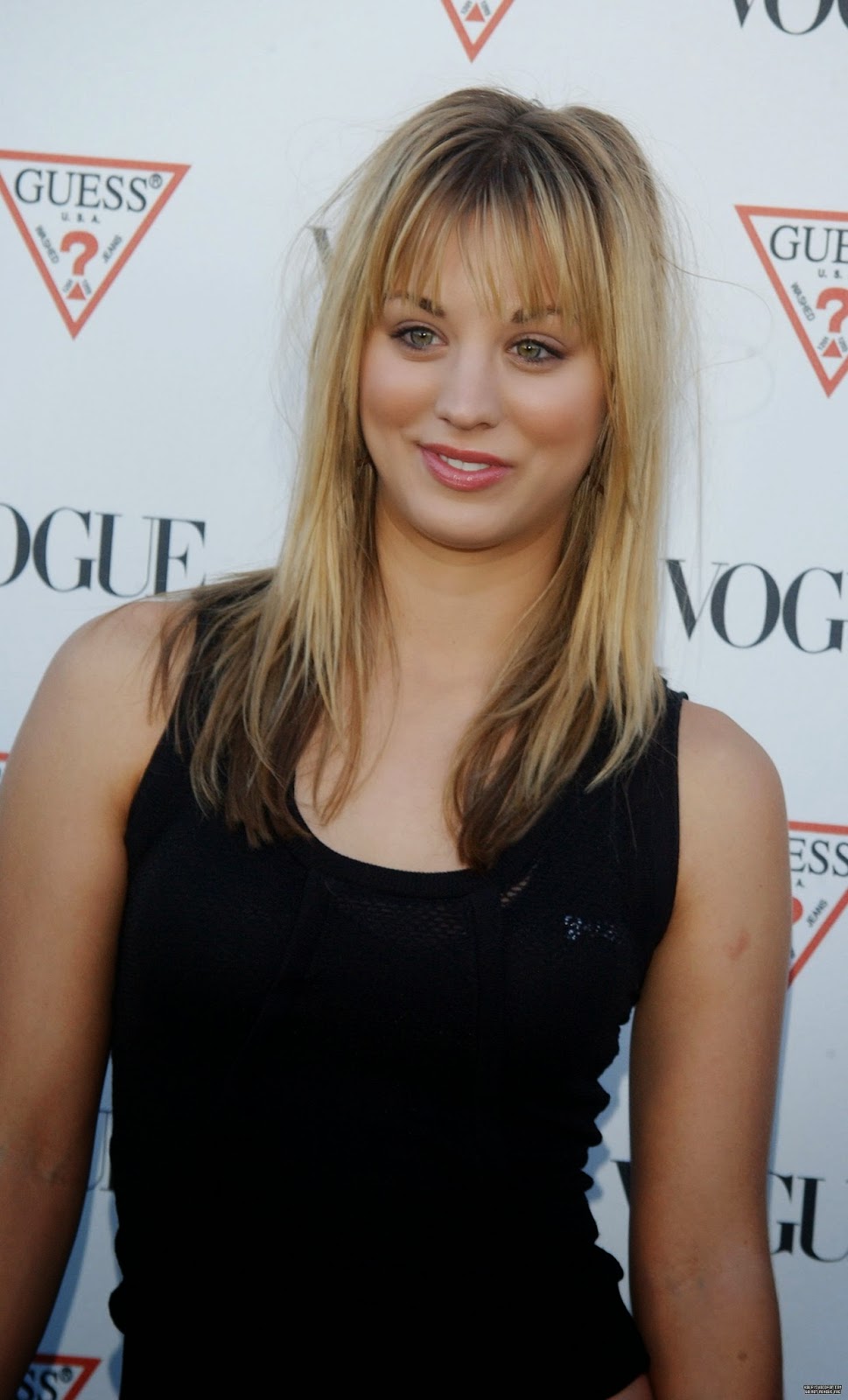 Kaley Cuoco Belly and Body: Vogue and Guess Event