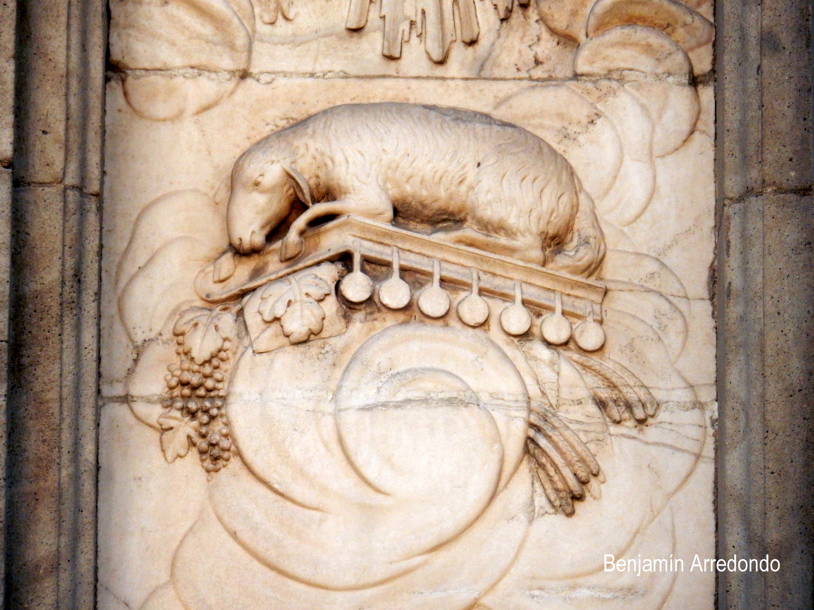 El Bable: Los Siete Sellos, el Libro, el Cordero y los Sacramentos