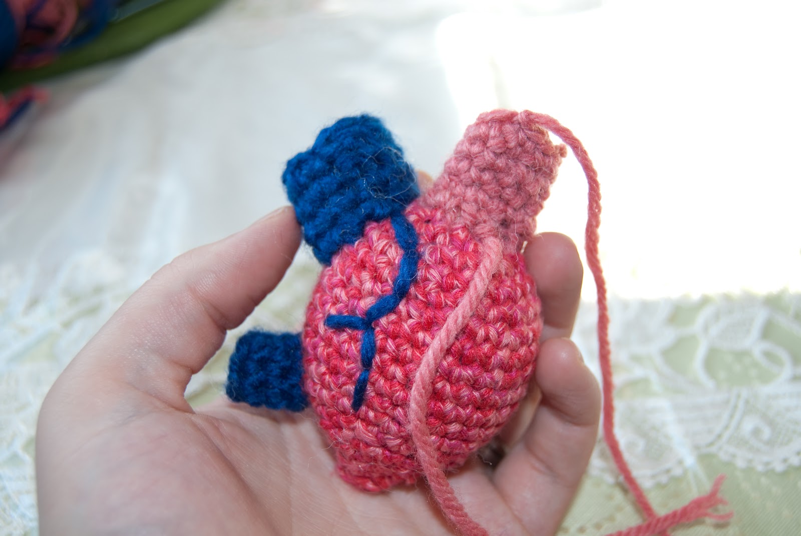 Less Than Three: Crochet Anatomical Heart (pattern with photos)