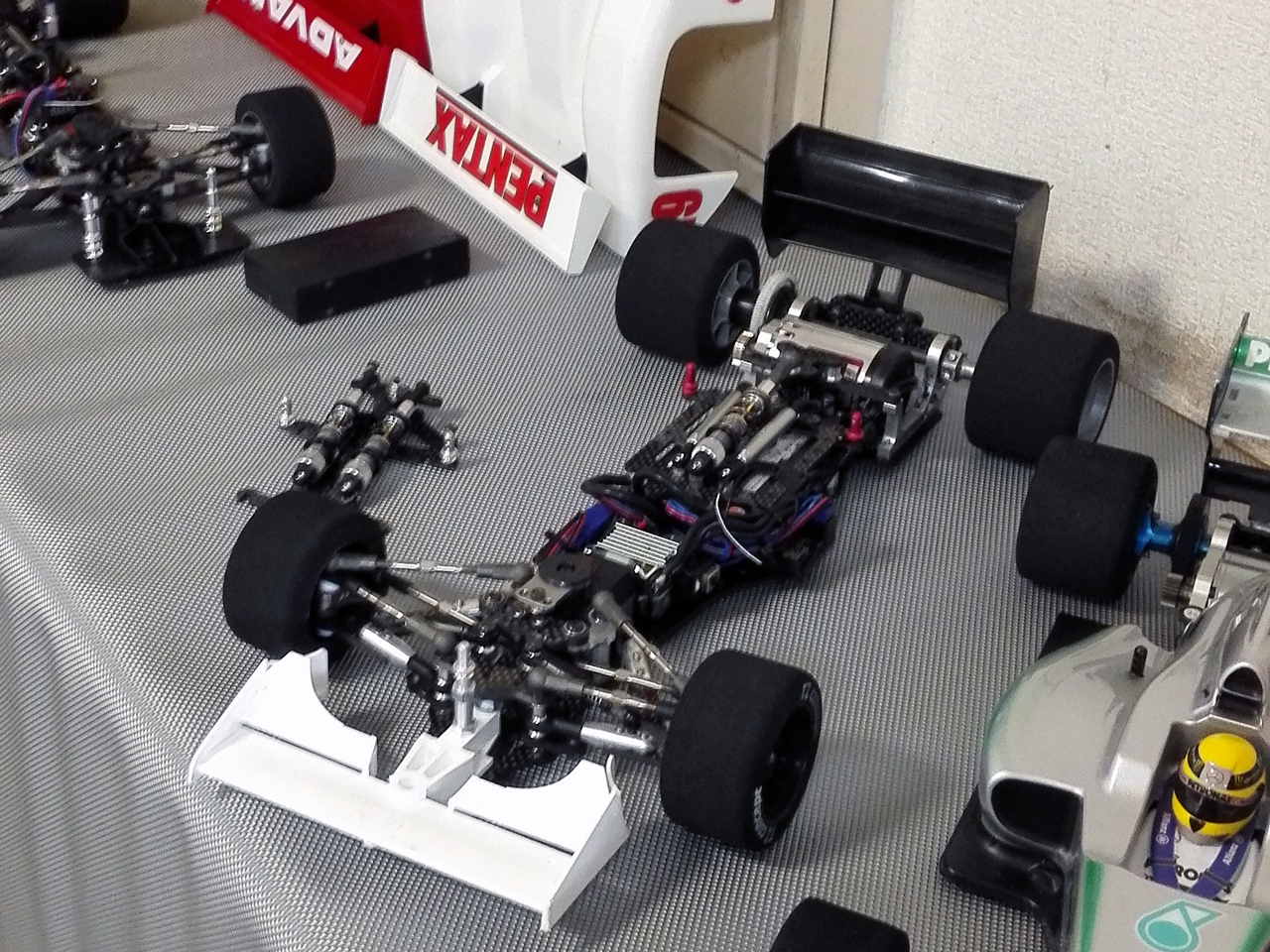 TRG新F1シャーシ「TRG117」の詳細は近日発表|ラジコンもんちぃ - ラジコンニュースサイト