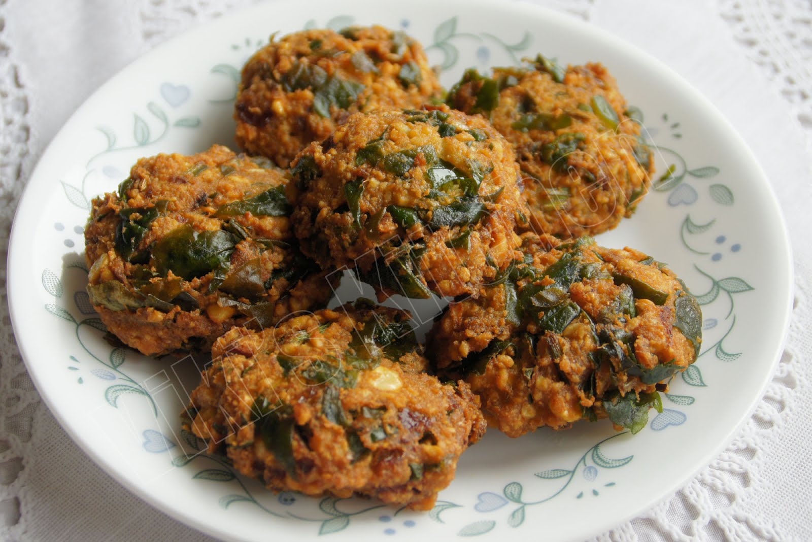 Viki 's Kitchen: Keerai Vadai