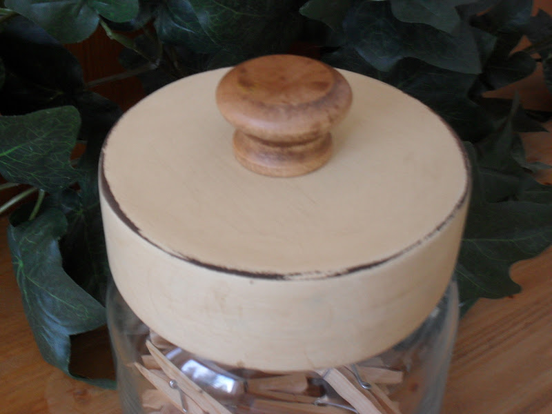 Home Frosting: How to Make Decorative Lids