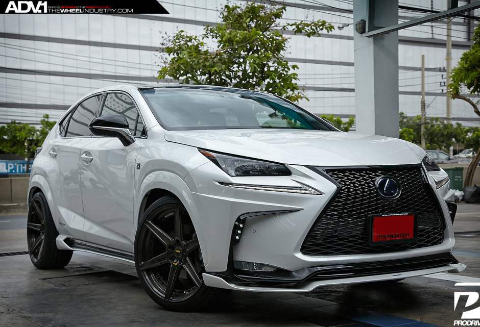 2013 Lexus IS AWD by Gordon Ting