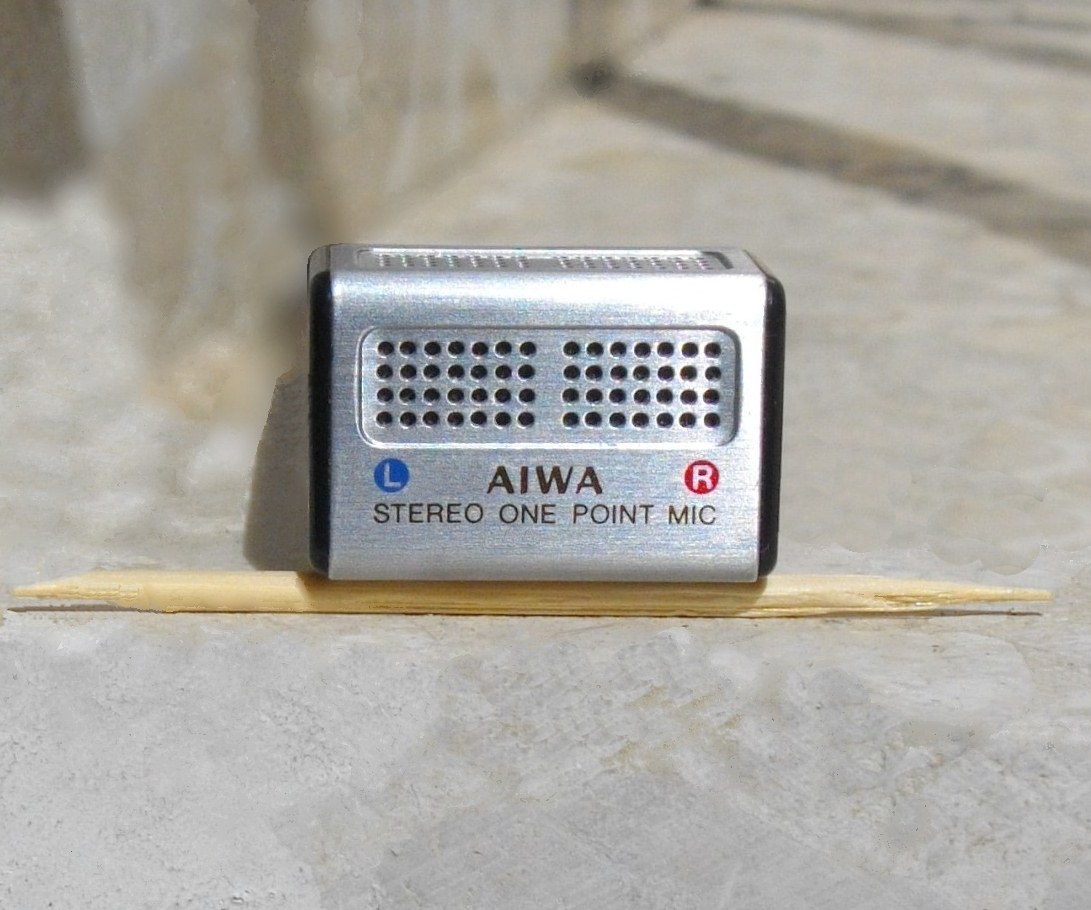 The Personal Hi-Fi Blog: AIWA HS-J8 / J08 / J500
