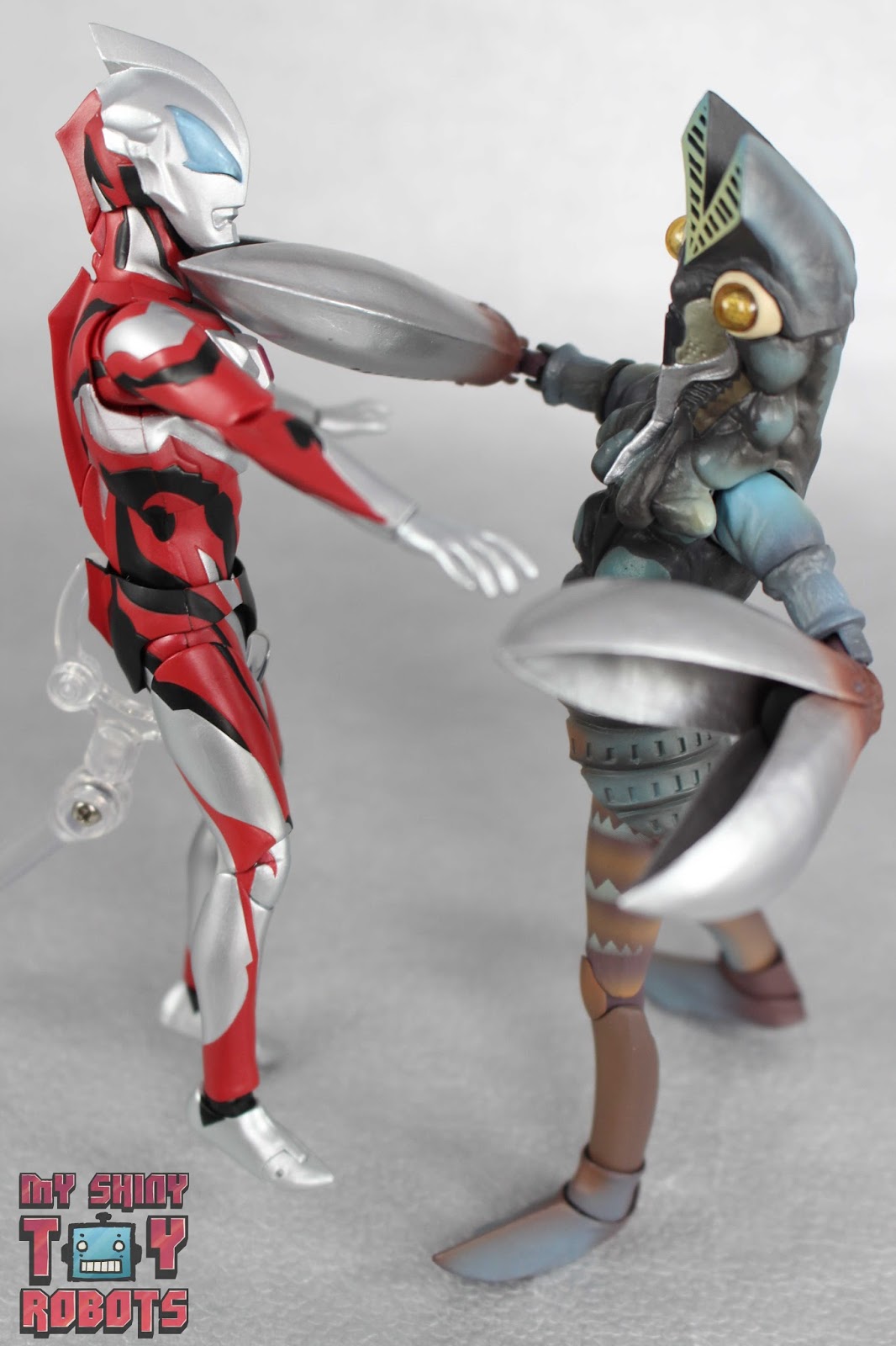 My Shiny Toy Robots: Toybox REVIEW: S.H. Figuarts Ultraman Geed Primitive