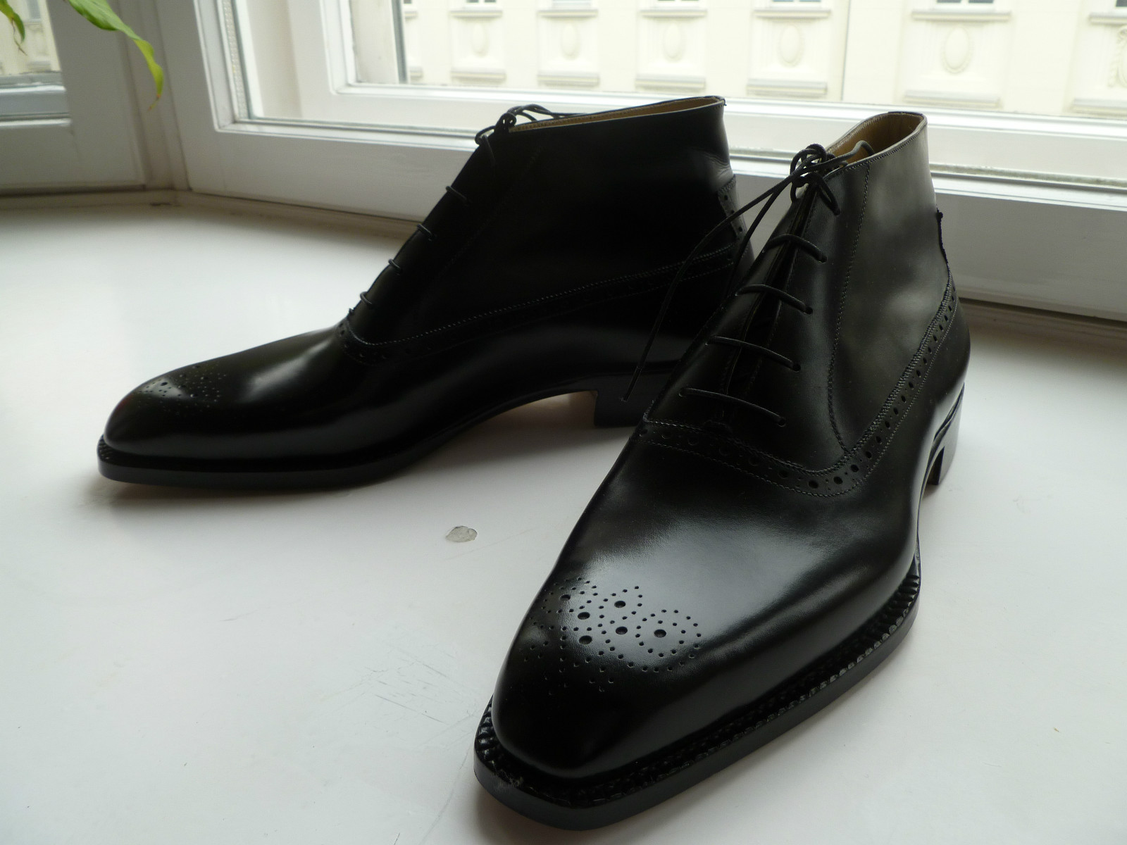 The Shoe AristoCat: Vass the shoe master from Budapest