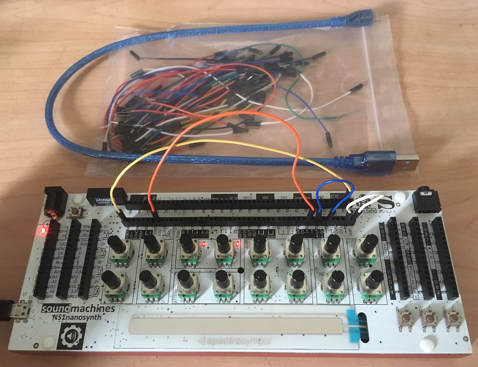MATRIXSYNTH: SoundMachines NS1 NanoSynth w/Case